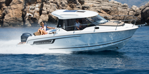 PRO BARCA - Vand barca JEANNEAU Merry Fisher 795 + motor 200 CP + peridoc