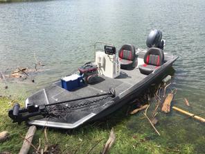 PRO BARCA - Vand barca Hiros Yacht 470 Fly + motor 30 CP + peridoc