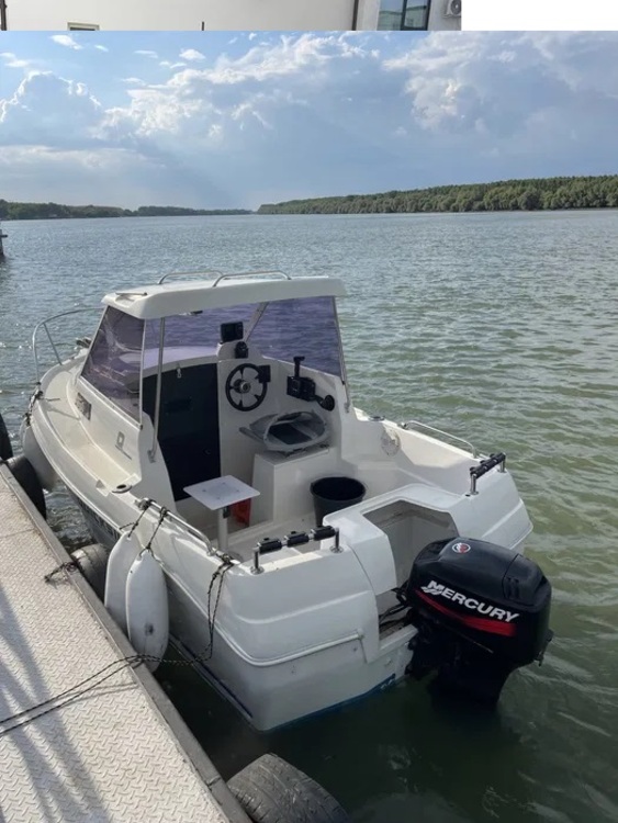 PRO BARCA - Vand barca QuickSilver 460 + motor 40 CP
