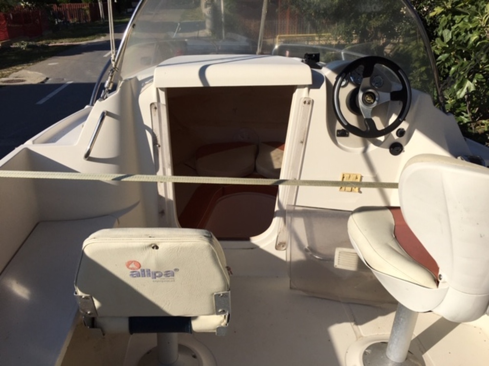 PRO BARCA - Vand barca Quicksilver 470 Cruiser 470 + motor + peridoc