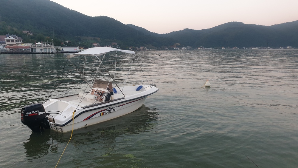 PRO BARCA - Vand barca ELAN GT 495 F + motor 50 CP + peridoc