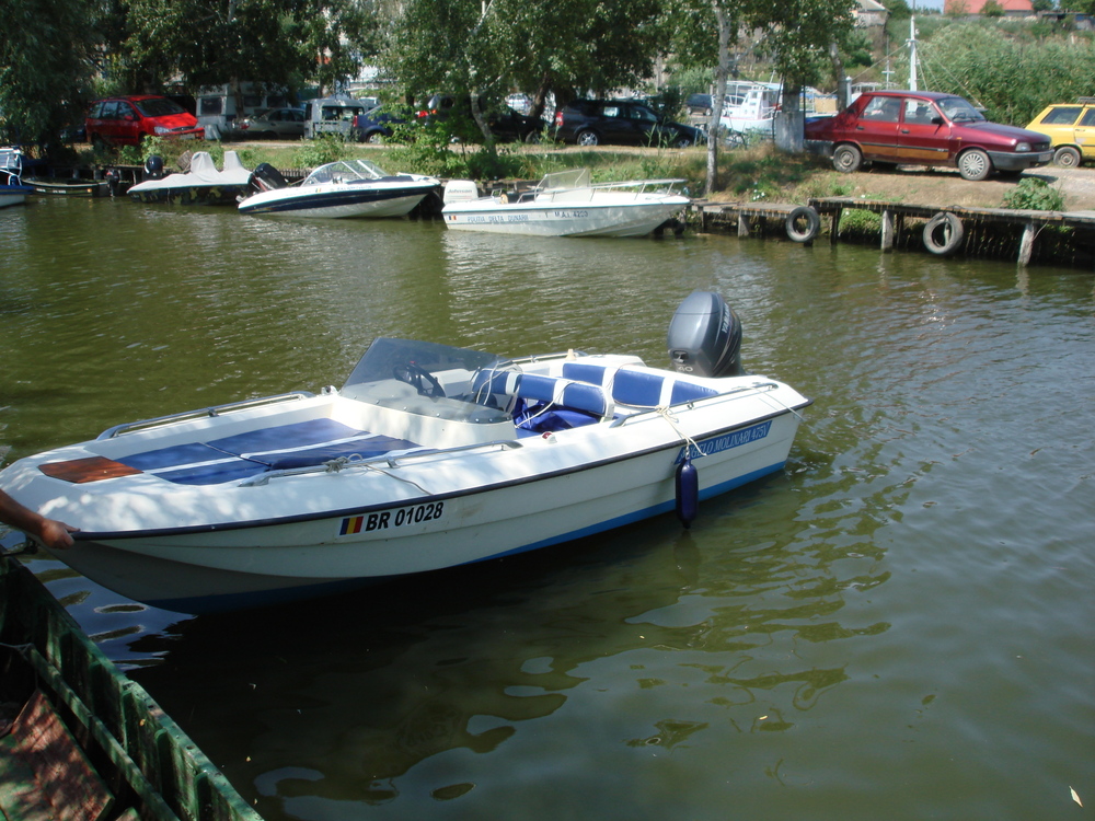 PRO BARCA - Vand barca Angelo Molinari 475 + motor 40 CP