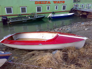 PRO BARCA - Vand barca iola 420 + motor 5 CP